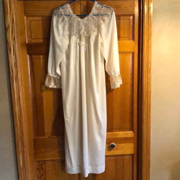 Sears | Intimates & Sleepwear | Vintage Sears 0 Nylon Lace Long ...